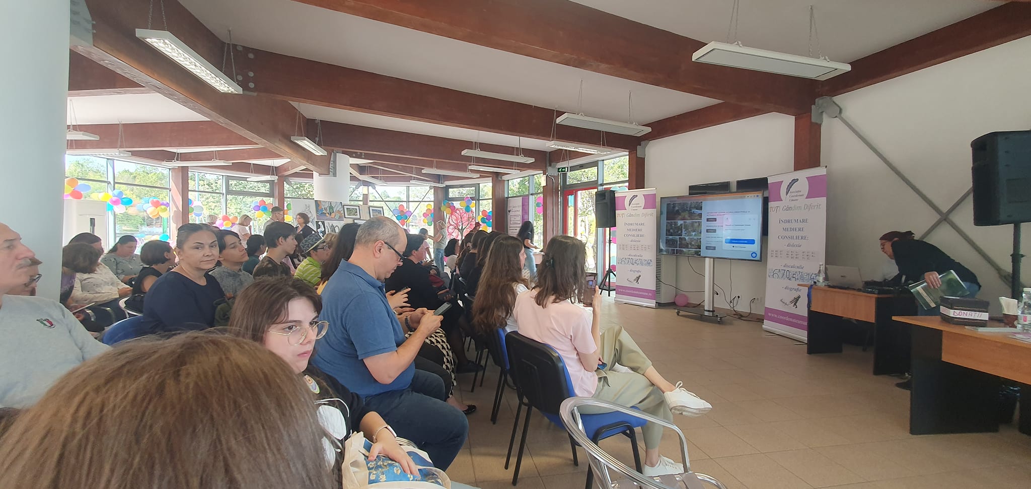 Kidibot a fost prezent la “Dislexia fără mască”, în parcul Bordei. Vezi ...